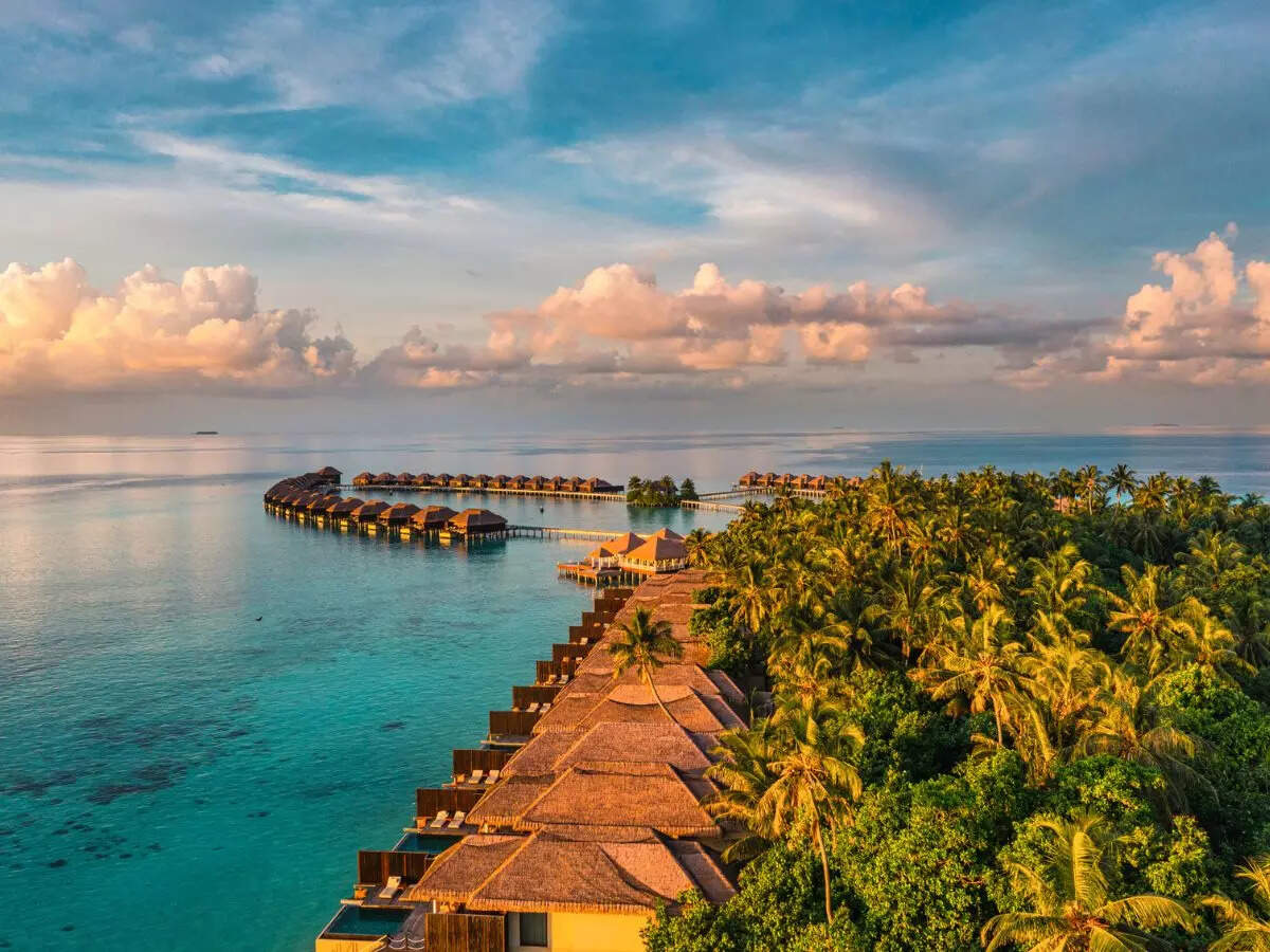 Australian travellers heading to Maldives warned of terror threat ...