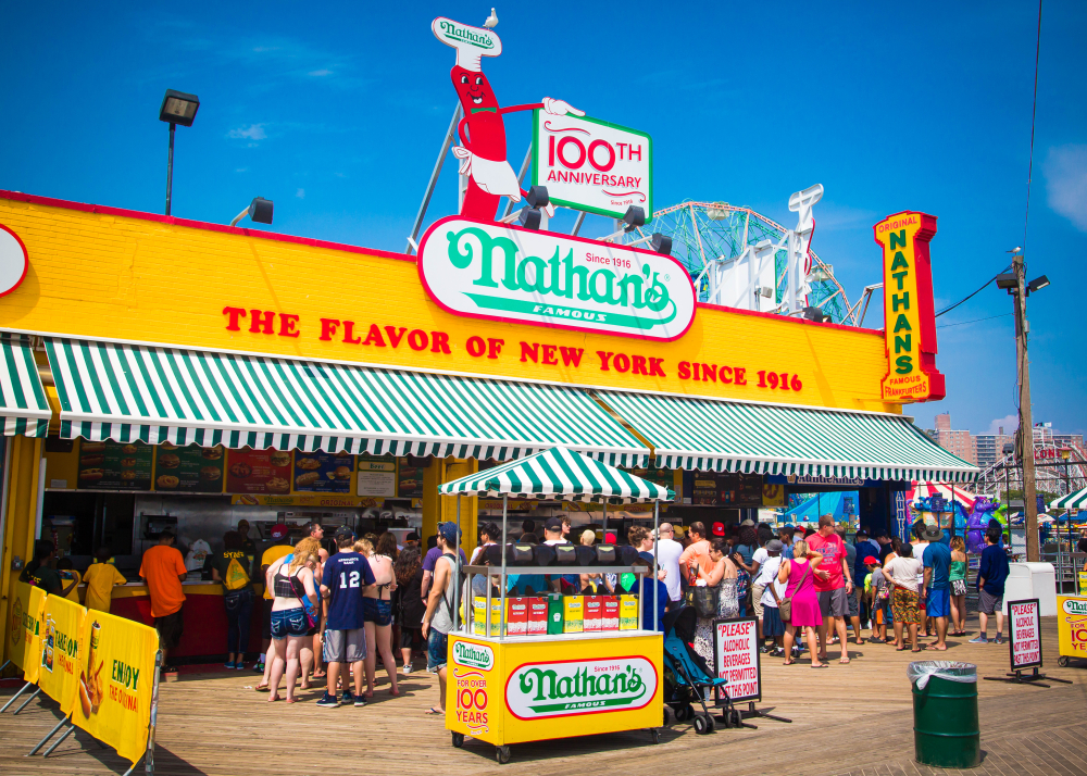 How A Polish Immigrant’s Nickel Hot Dogs Became the Most Famous Franks ...