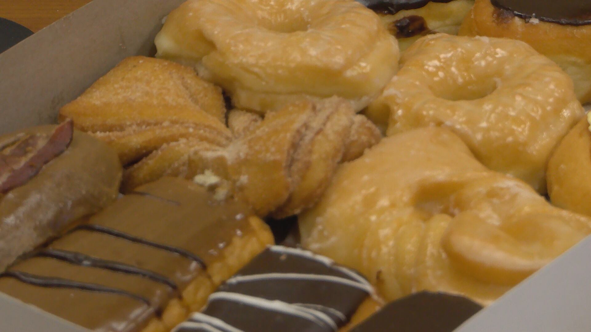 Wave Extras: How the Salvation Army’s National Donut Day actually ...