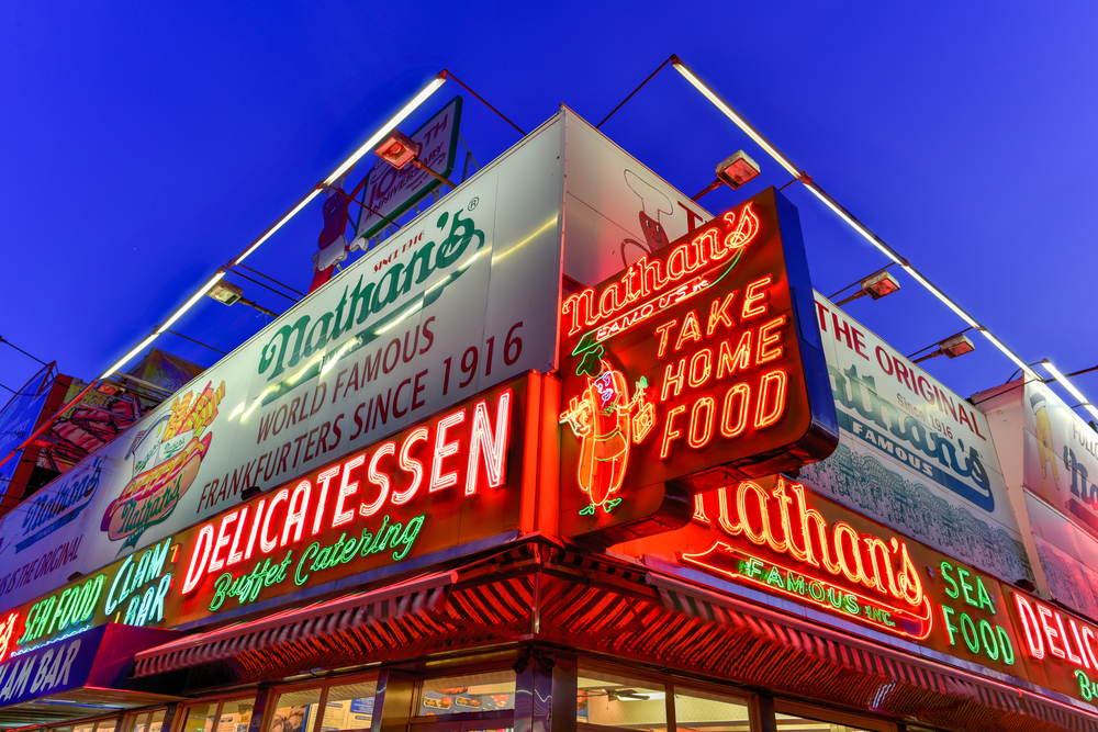 How A Polish Immigrant’s Nickel Hot Dogs Became the Most Famous Franks ...
