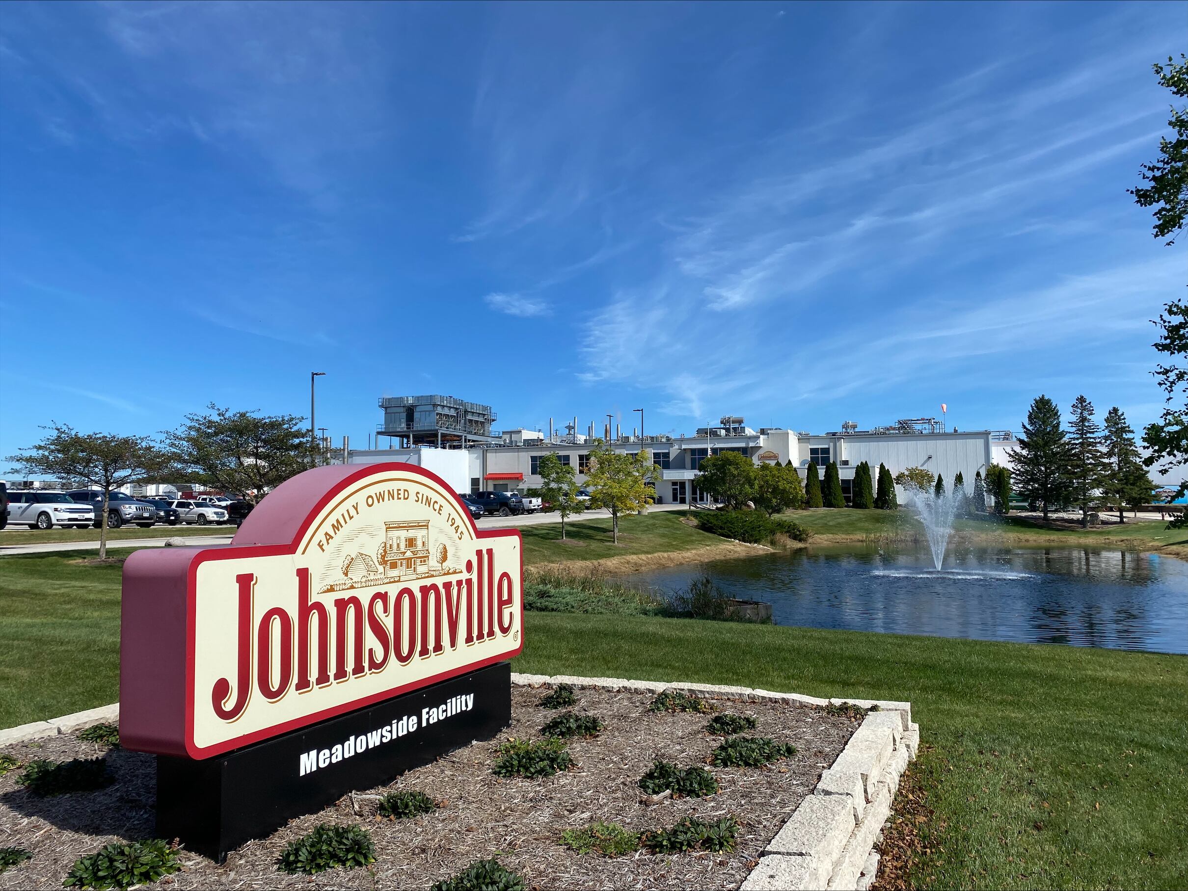 Johnsonville closes Illinois plant, creates 100 jobs in Wisconsin