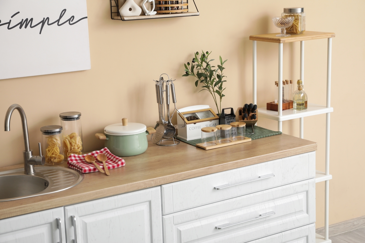 Fini les vieilles armoires encombrantes : voici les nouvelles solutions ...