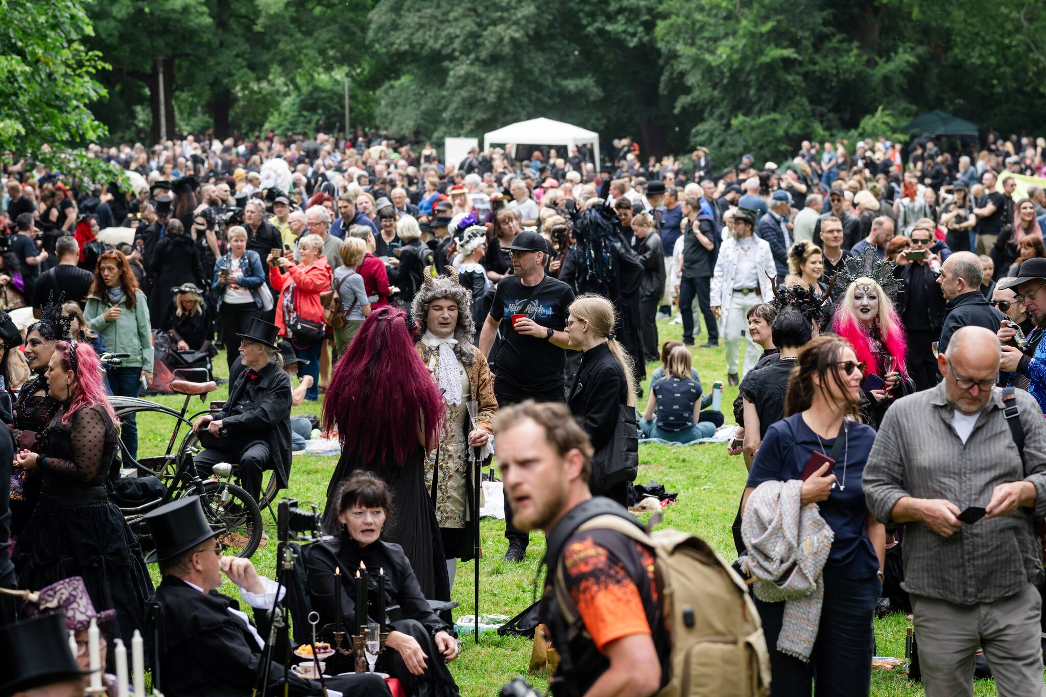 WGT 2025: Alle Fotos vom Wave-Gotik-Treffen in Leipzig