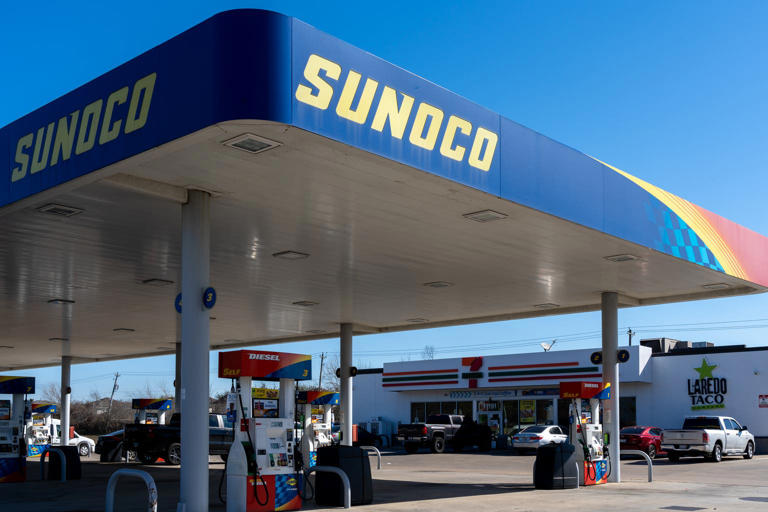 Parkland shareholder Engine Capital to vote against Sunoco takeover