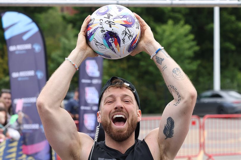 Sam Thompson 'done in' as he crosses finish line at Old Trafford after ...