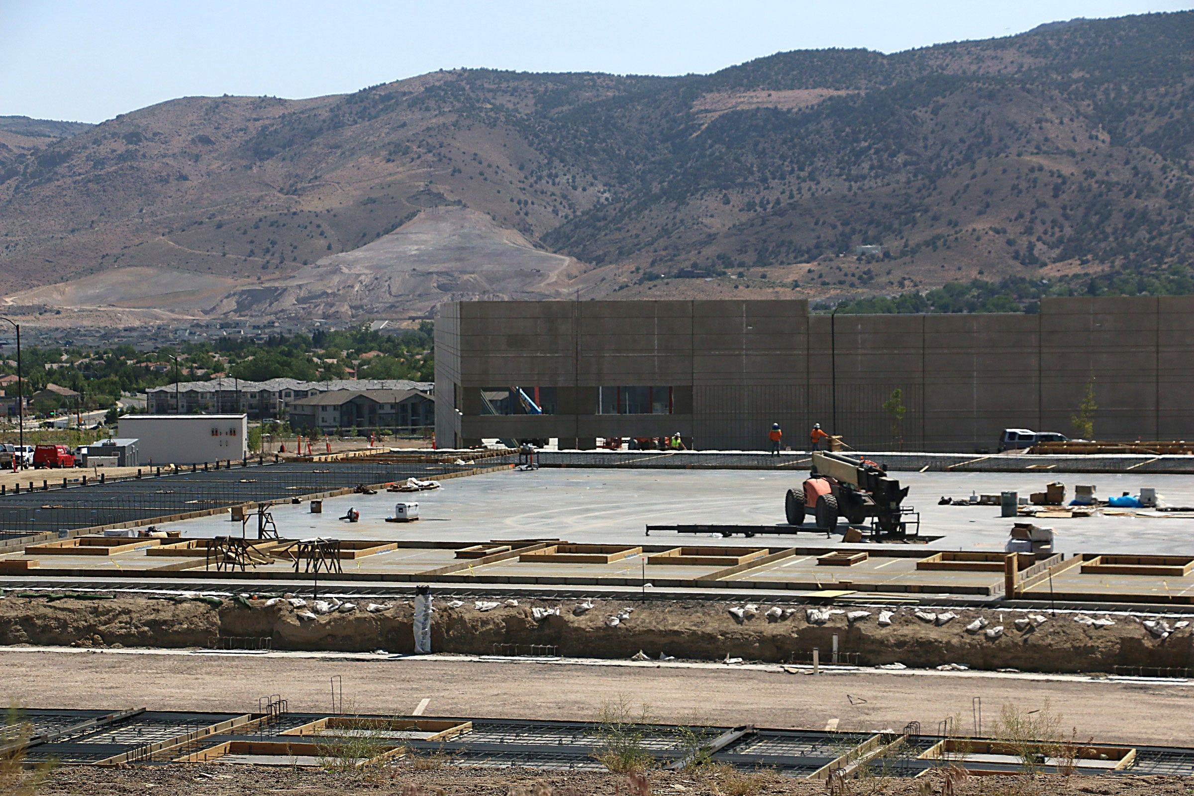 What’s being built on Mount Rose Highway near the Summit Reno mall?