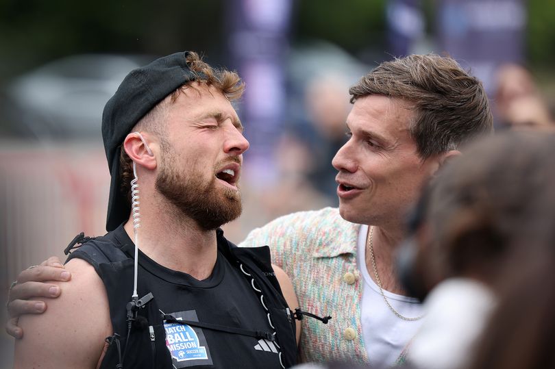 Sam Thompson 'done in' as he crosses finish line at Old Trafford after ...