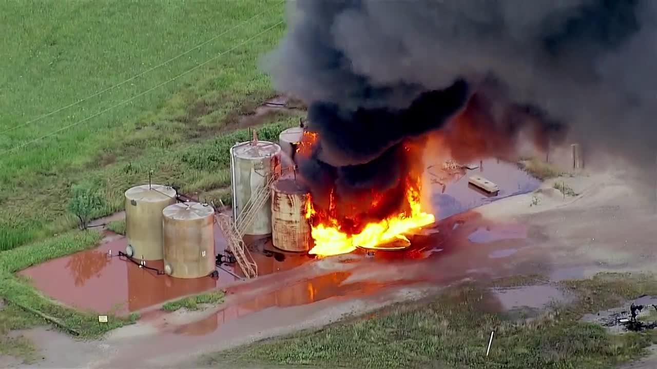Sky 5 shows large tank battery fire in Wanette, Oklahoma