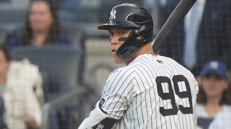 Aaron Judge moves past two Yankees legends, chasing Cardinals icon in ...
