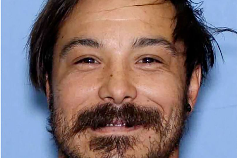 Police warn public of 'killer dad' on the run and say where he may be ...