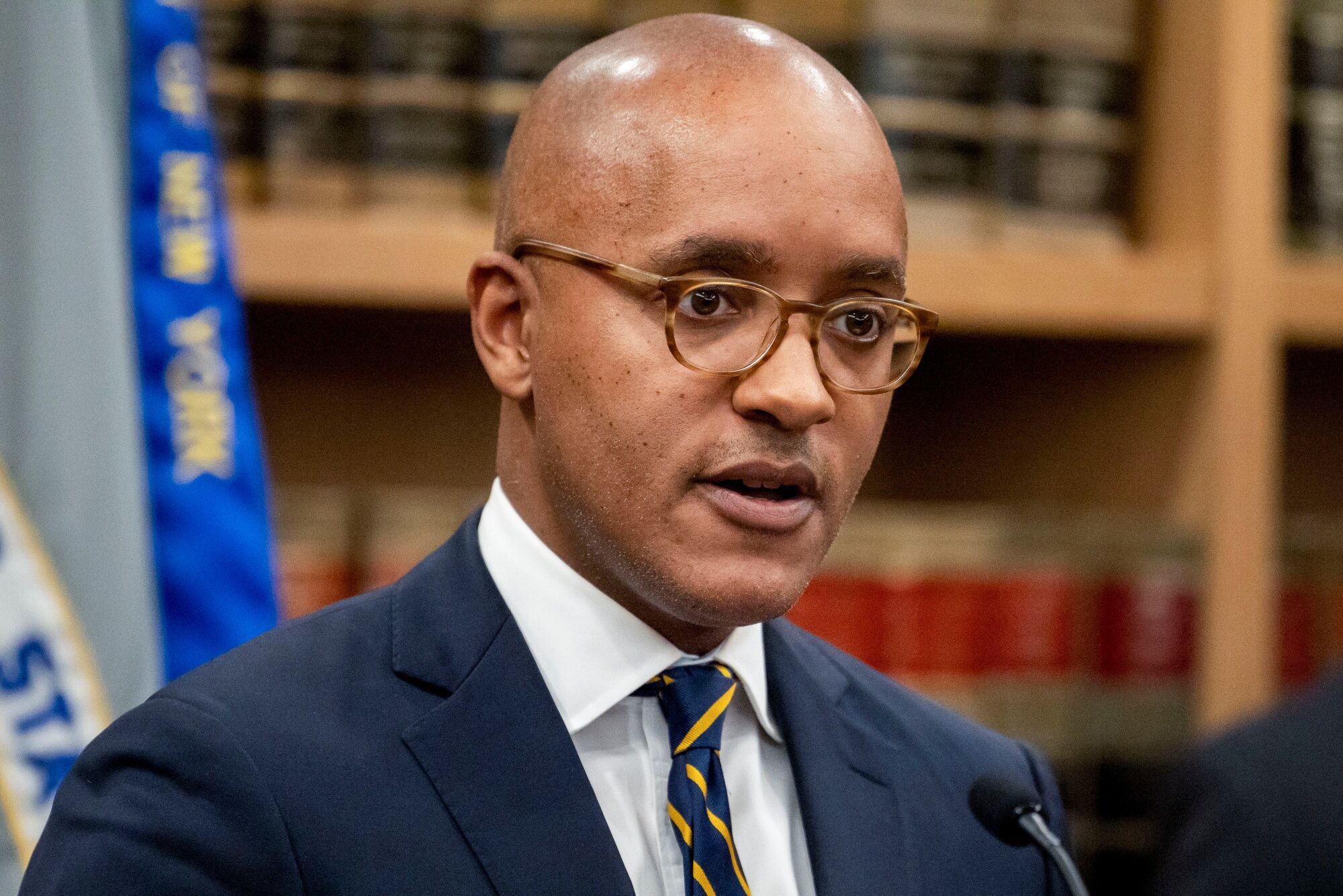 Paul Weiss Loses Ex-US Attorney Williams After Trump Deal