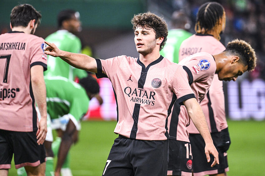 Neves doesn’t mince his words about PSG and his future!