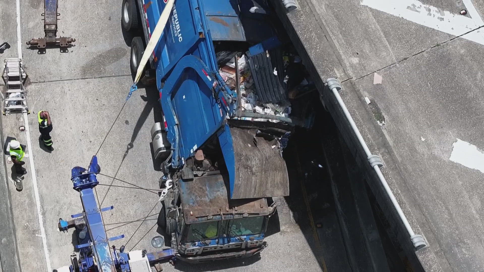 Garbage truck blocking I-10 Ramp has been removed after nearly 3 weeks