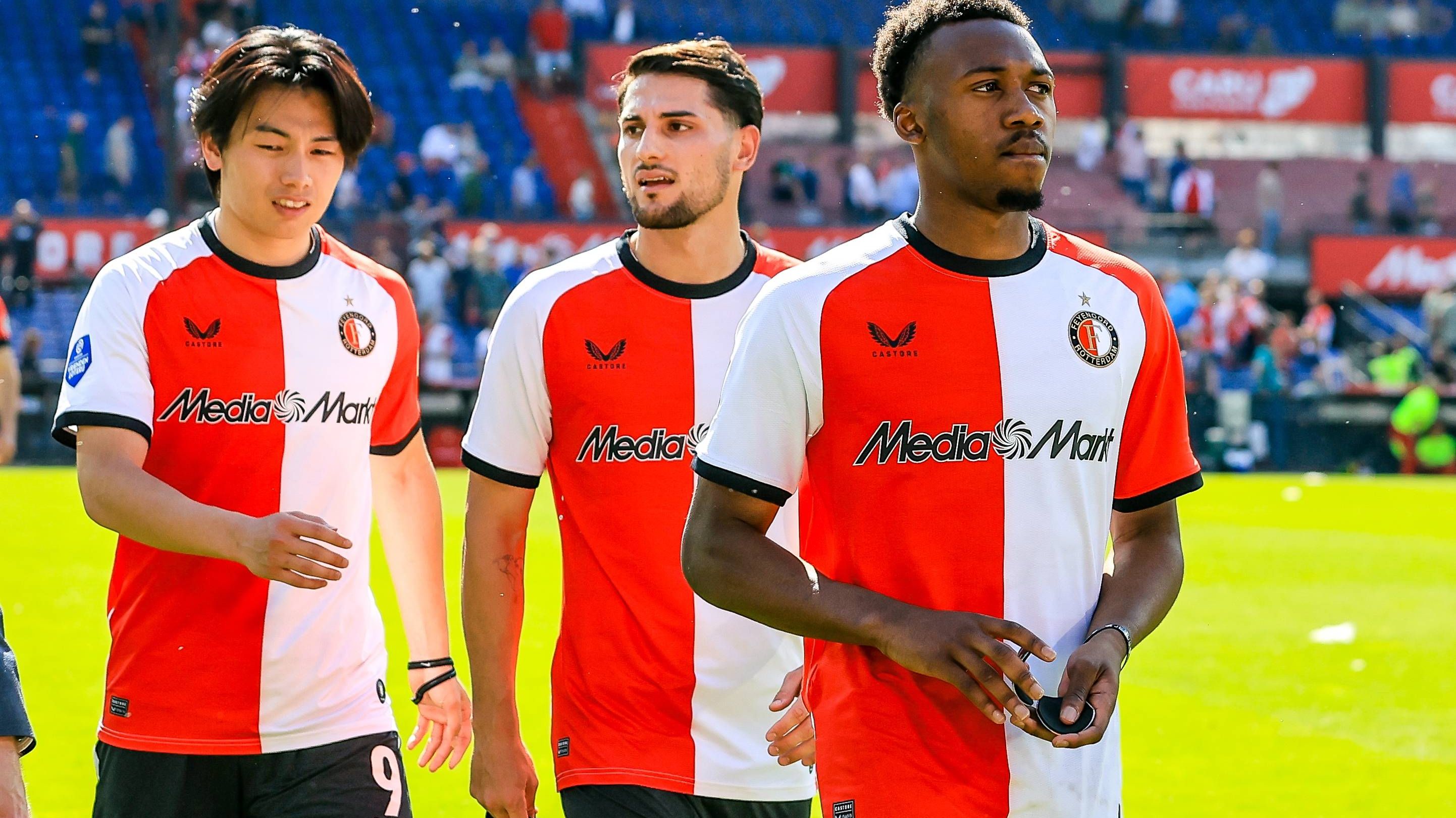 'Natuurlijk wil ik bij Feyenoord blijven. Het is de grootste club van ...