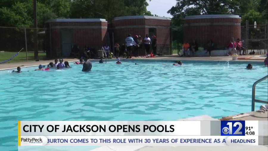 Jackson neighbors enjoy community pools during summer months
