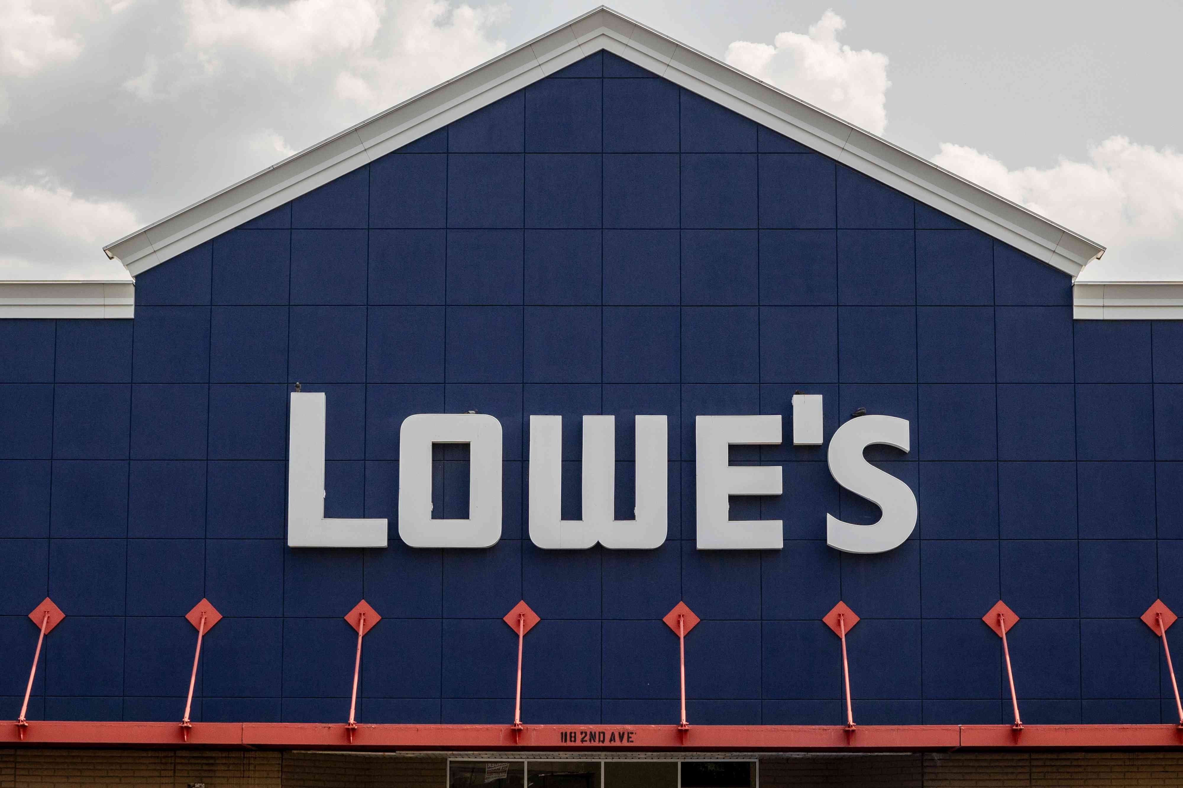 7 Things Pro Cleaners Always Buy At Lowe's