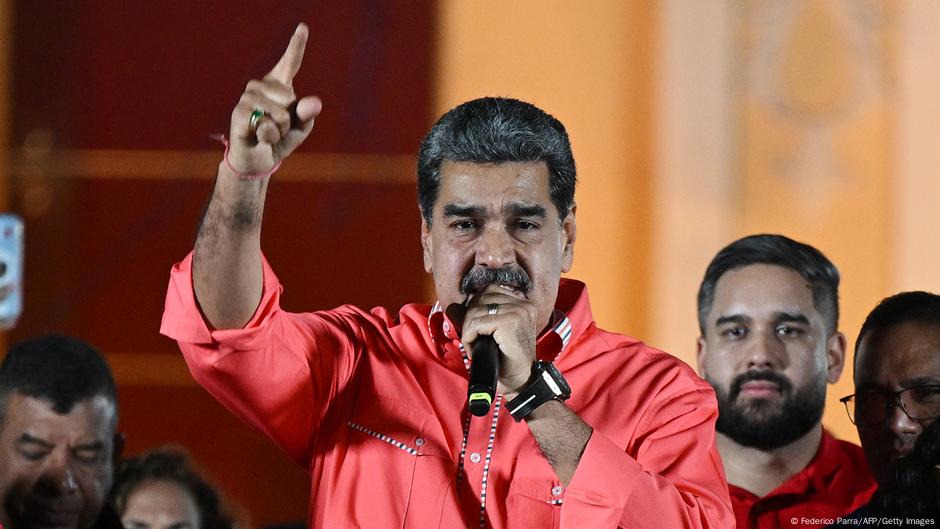 Maduro asciende a general al embajador de su país en Colombia