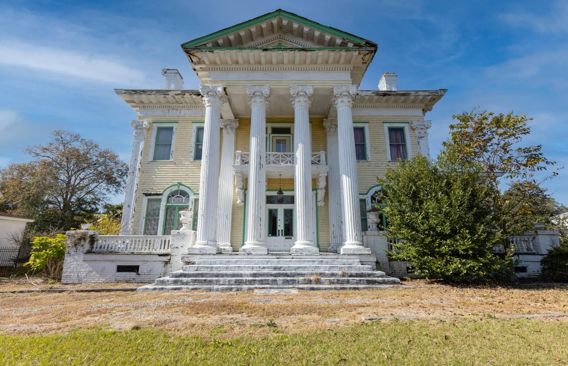 Inside a century-old time warp American mansion