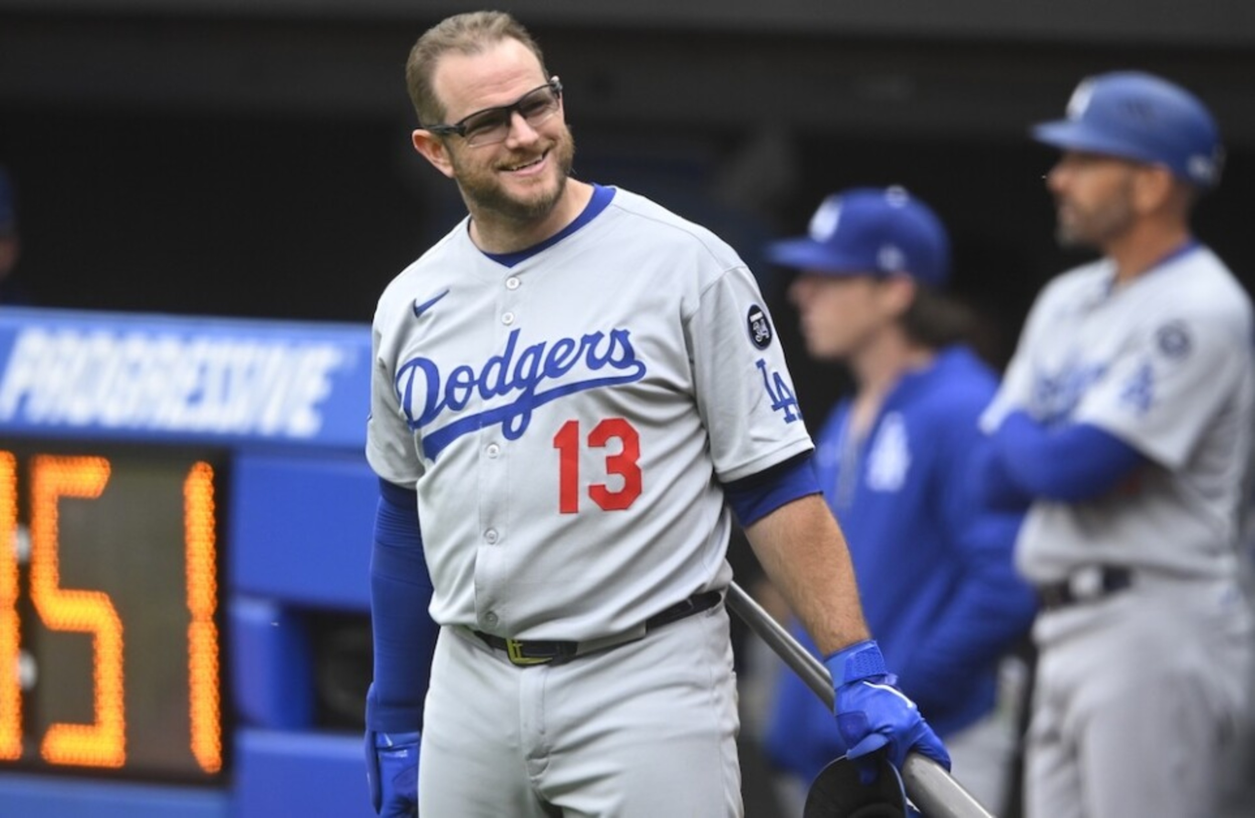 Max Muncy: ‘Hard To Deny’ Difference Since Wearing Glasses
