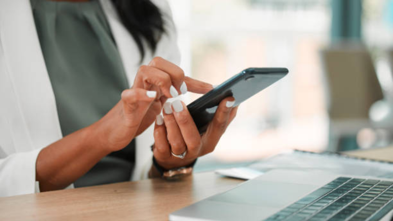 Scroll less, live more: 5 habits to reclaim focus in a screen-obsessed ...