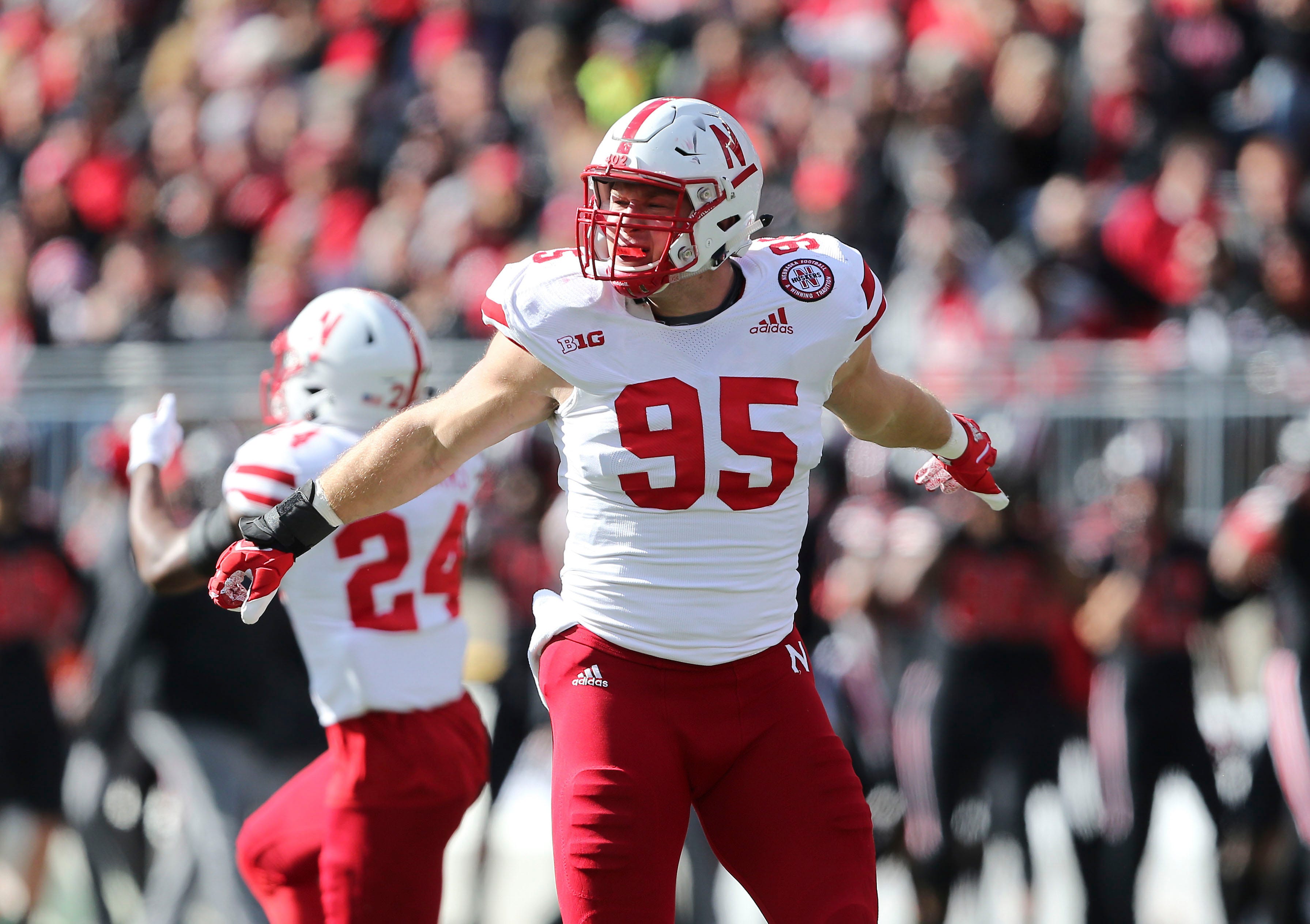 Nebraska alum Ben Stille signs with Miami Dolphins
