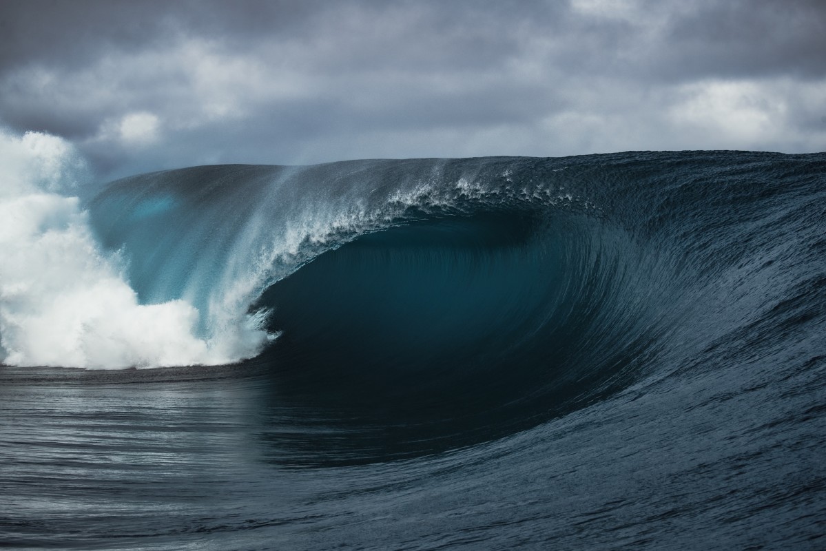 Tom Lowe Hospitalized After Teahupo’o Wipeout
