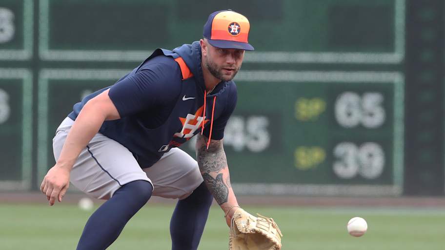 Should Houston Astros Hit Panic Button Over Struggles of Veteran First ...