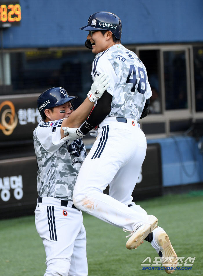 When the flower fountain was revived, the old and new harmony was ...