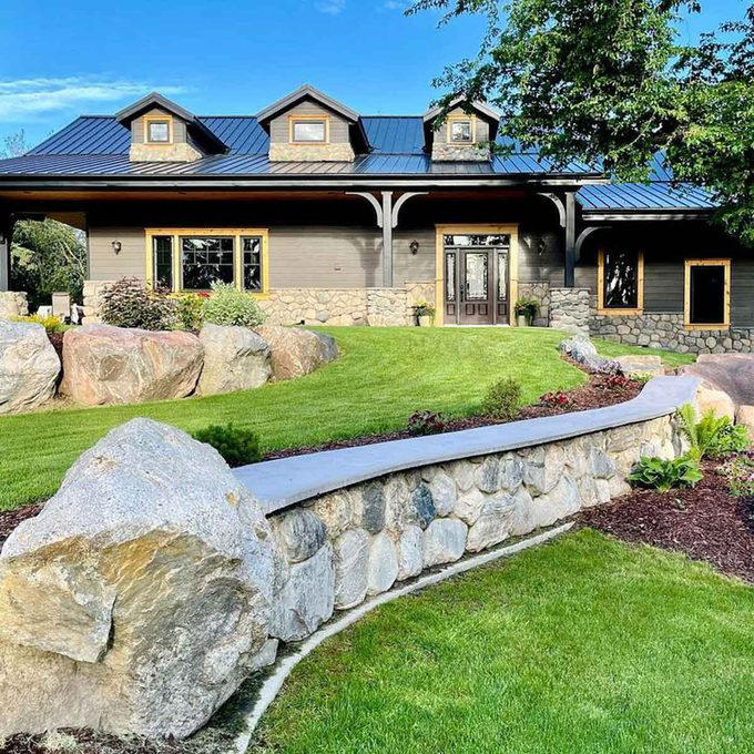 10 Beautiful Retaining Wall Ideas and Designs