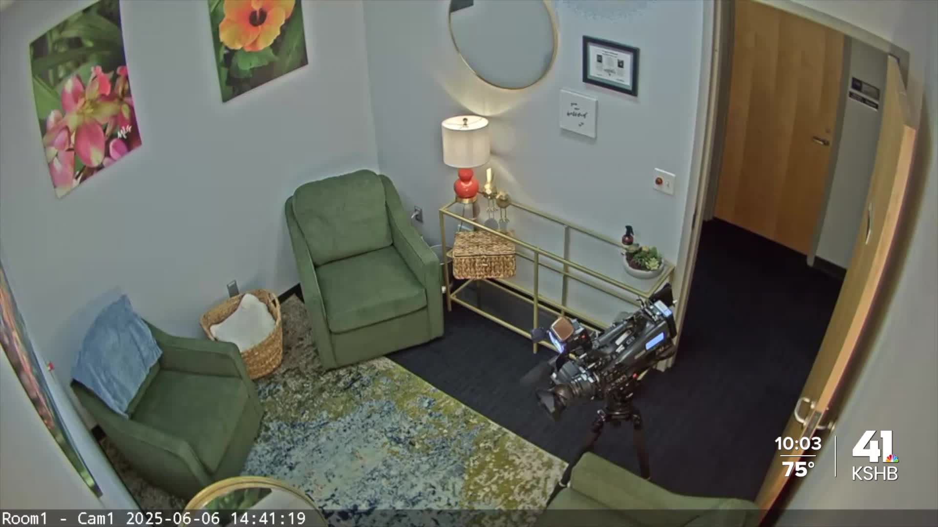 'This is something beautiful': JoCo detective transforms interview room for crime victims