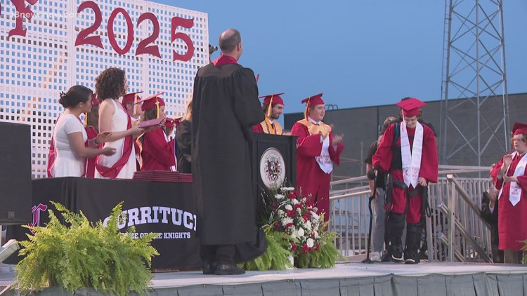 One grad's triumphant walk at Currituck high school graduation defies ...