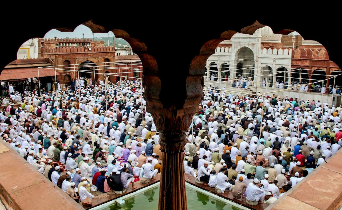 "May This Festival Inspire Harmony": PM Modi Extends Eid Greetings