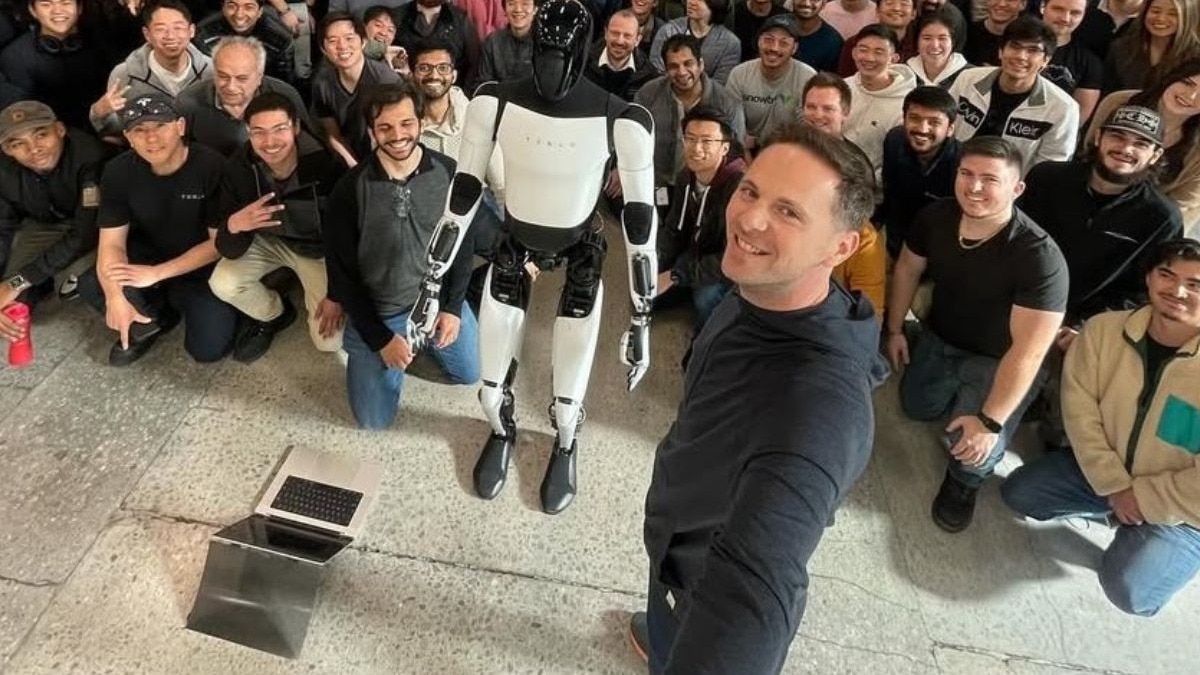 Tesla team forever: Robot chief Milan Kovac exits with emotional farewell