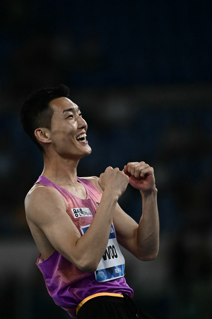 Crazy! Woo Sang-hyuk even had the season's best 2m32 Roman Diamond ...