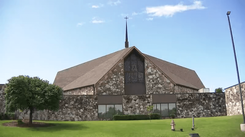 Nazarene denomination sues breakaway congregation