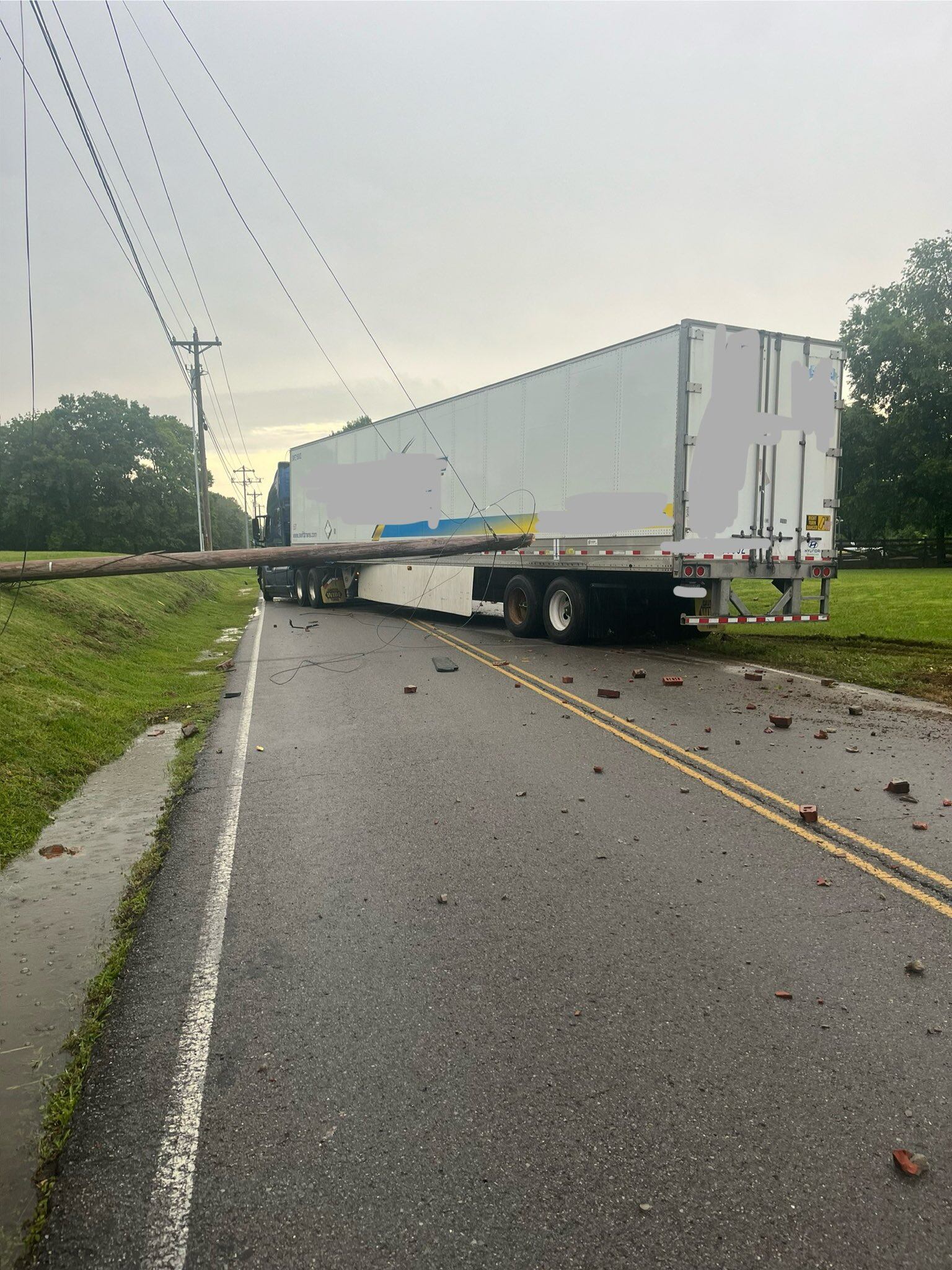Fallen power pole, wires cause road closure in Wilson County