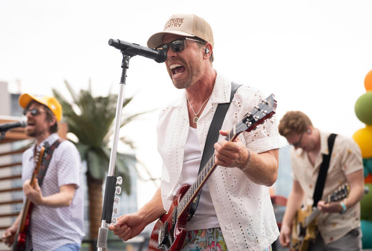 Chris Isaak, Dustin Lynch and more: 5 shows to see in the Coachella ...