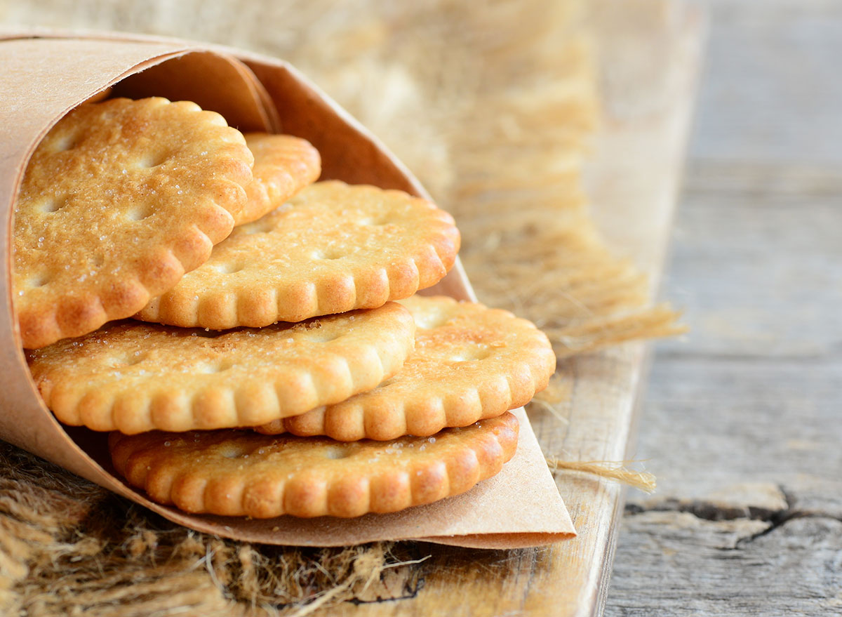 7 Unhealthiest Crackers You Can Buy Now