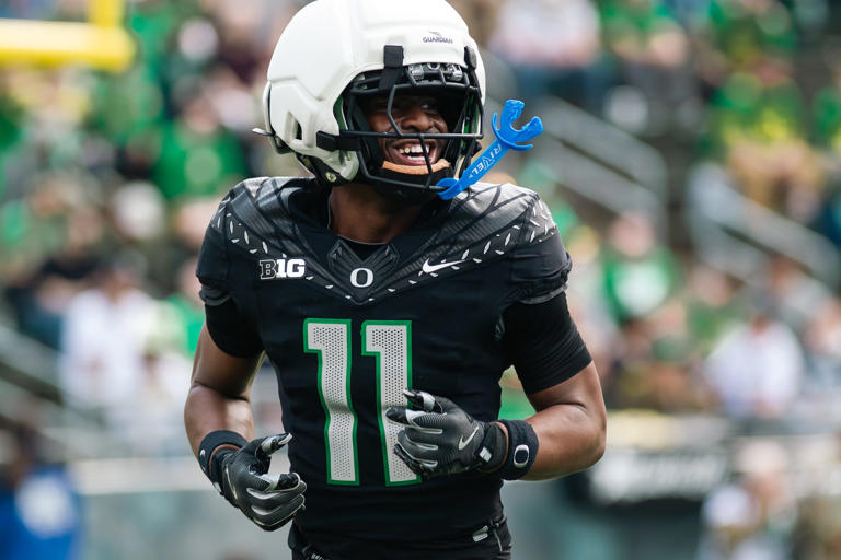 What Oregon Ducks' WR depth chart looks like in wake of Evan Stewart injury