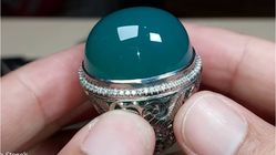 Batu Bacan Hijau Botol Seharga Rp35 Juta Ini Bukan Kaleng-kaleng