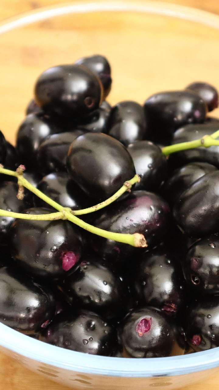 Why Diabetic Patients Must Consume Jamun?