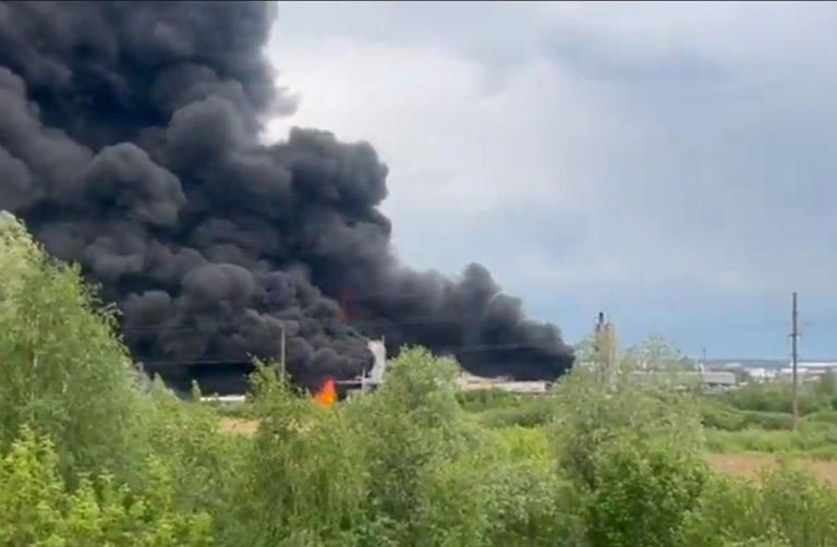 Huge fire breaks out at Russian oil refinery after suspected Ukrainian ...