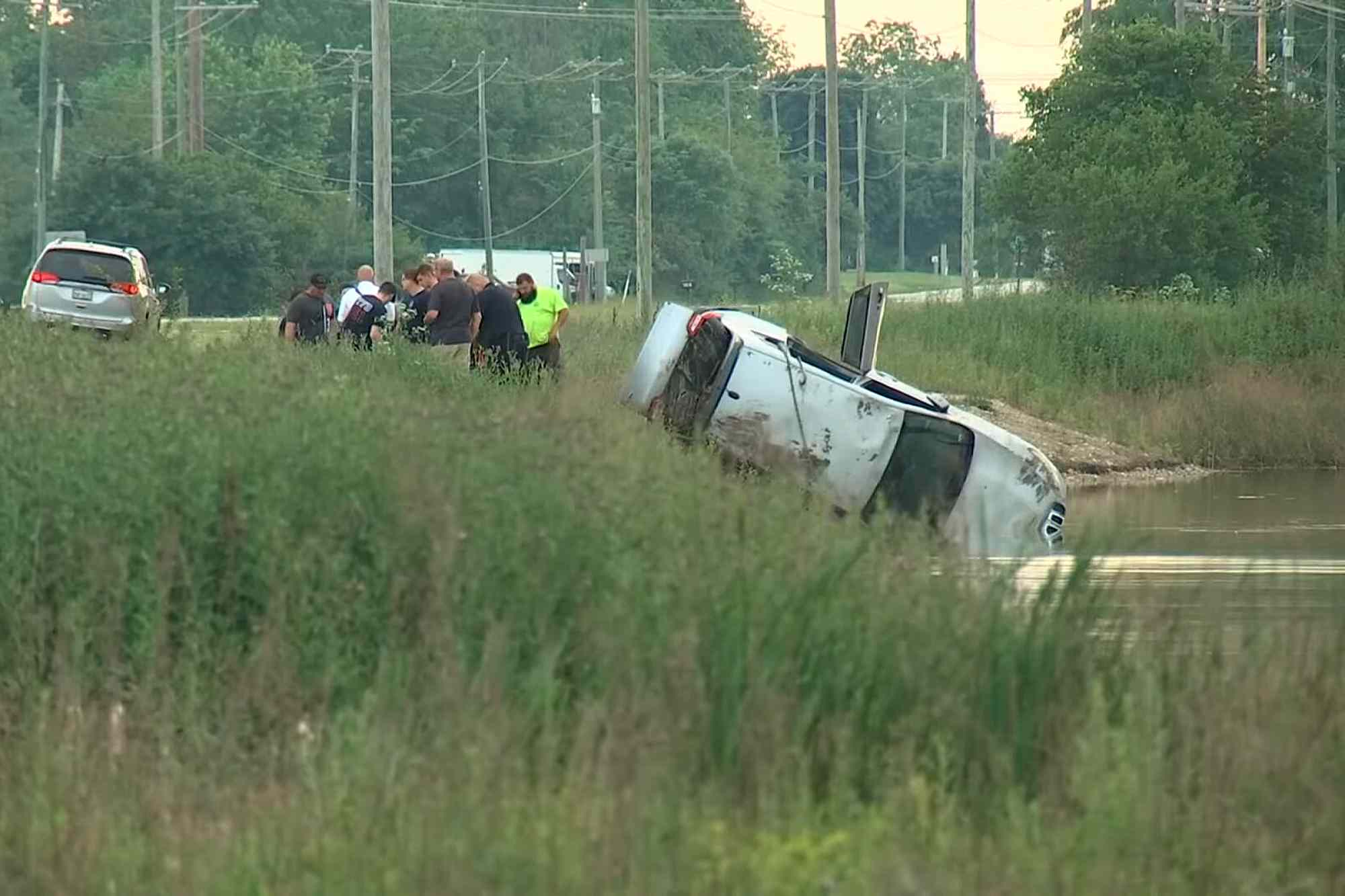 Woman, 27, and Toddler Die, 3 Others Rescued After SUV Crashes into ...