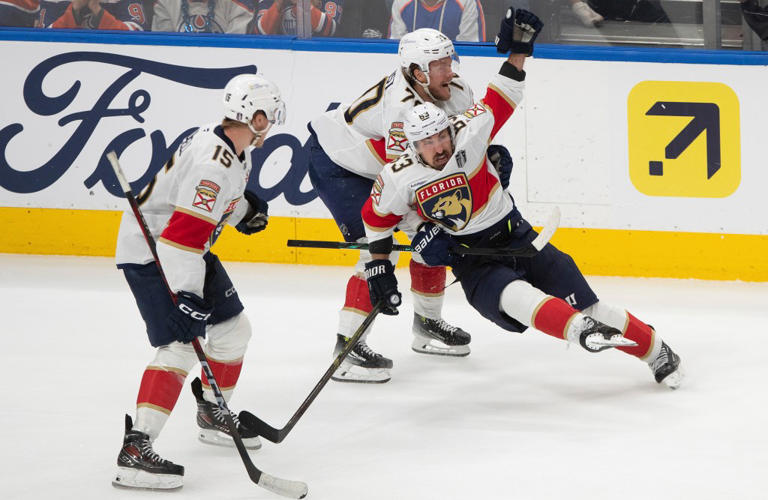 Brad Marchand’s mom goes nuts after his Game 2 heroics as Panthers star ...