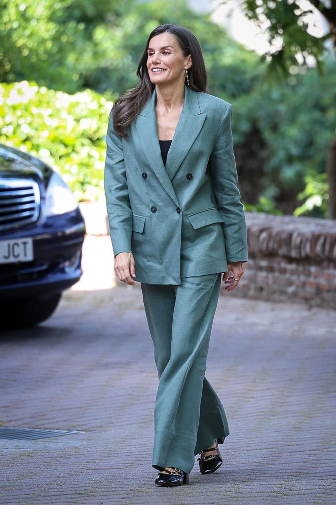 Queen Letizia stuns fans with unexpected ‘unroyal’ outfit choice