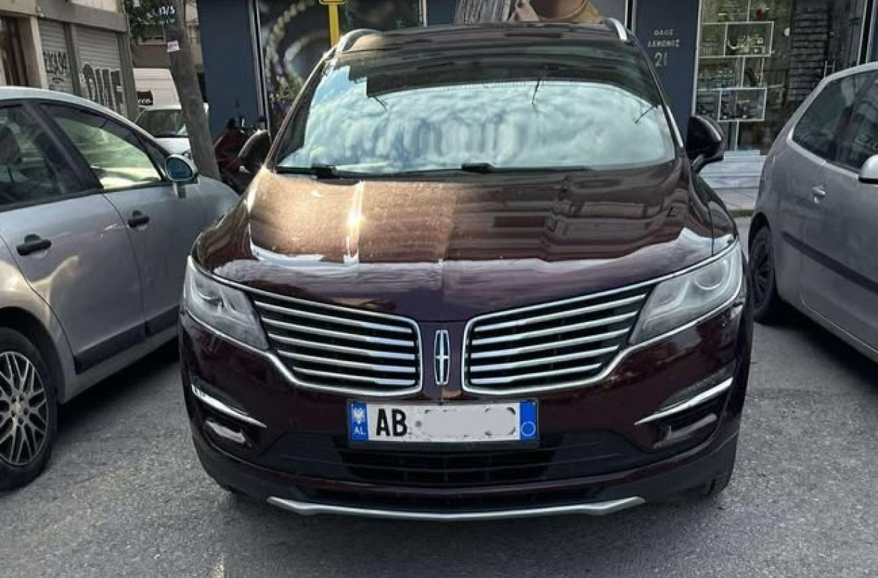 Πολυτελές Lincoln MKC με αλβανικές πινακίδες εντοπίστηκε στη Θεσσαλονίκη