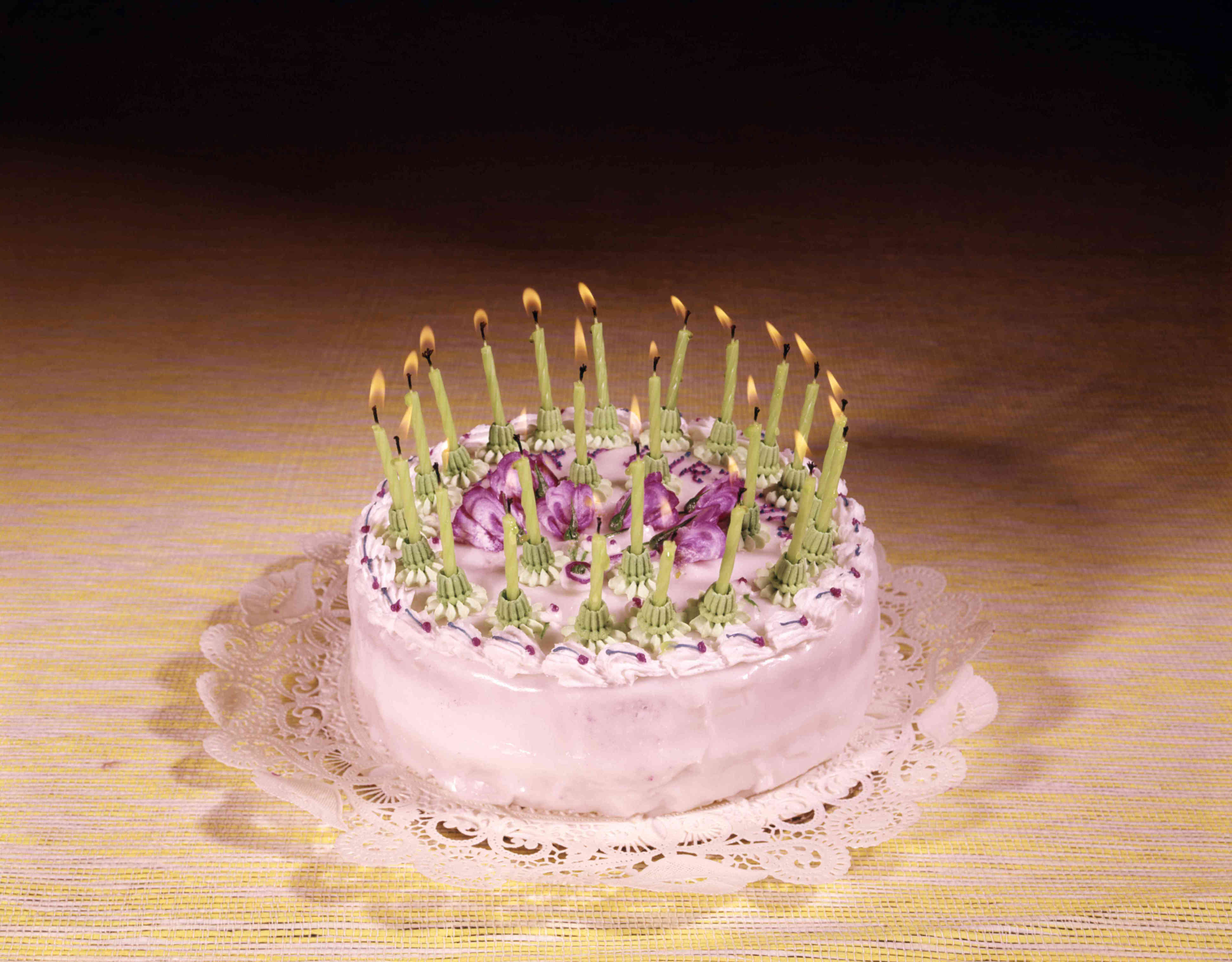 Whimsical Cakes Are the Biggest Baking Trend of 2025—and You Can Join ...