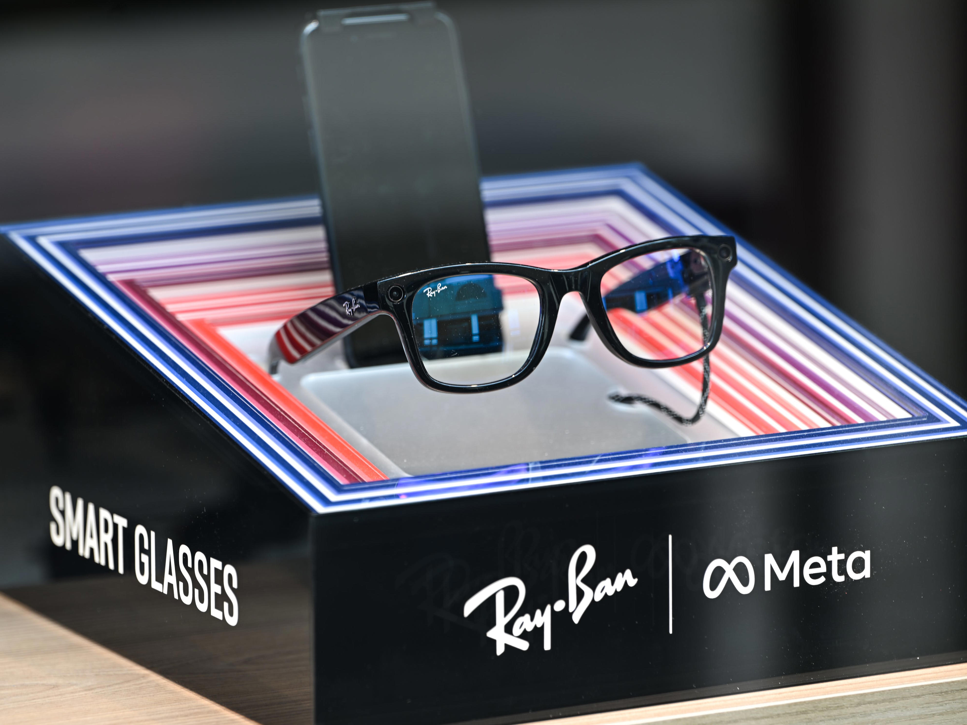 Meta's tech chief says smart glasses will be the next smartphone — just ...