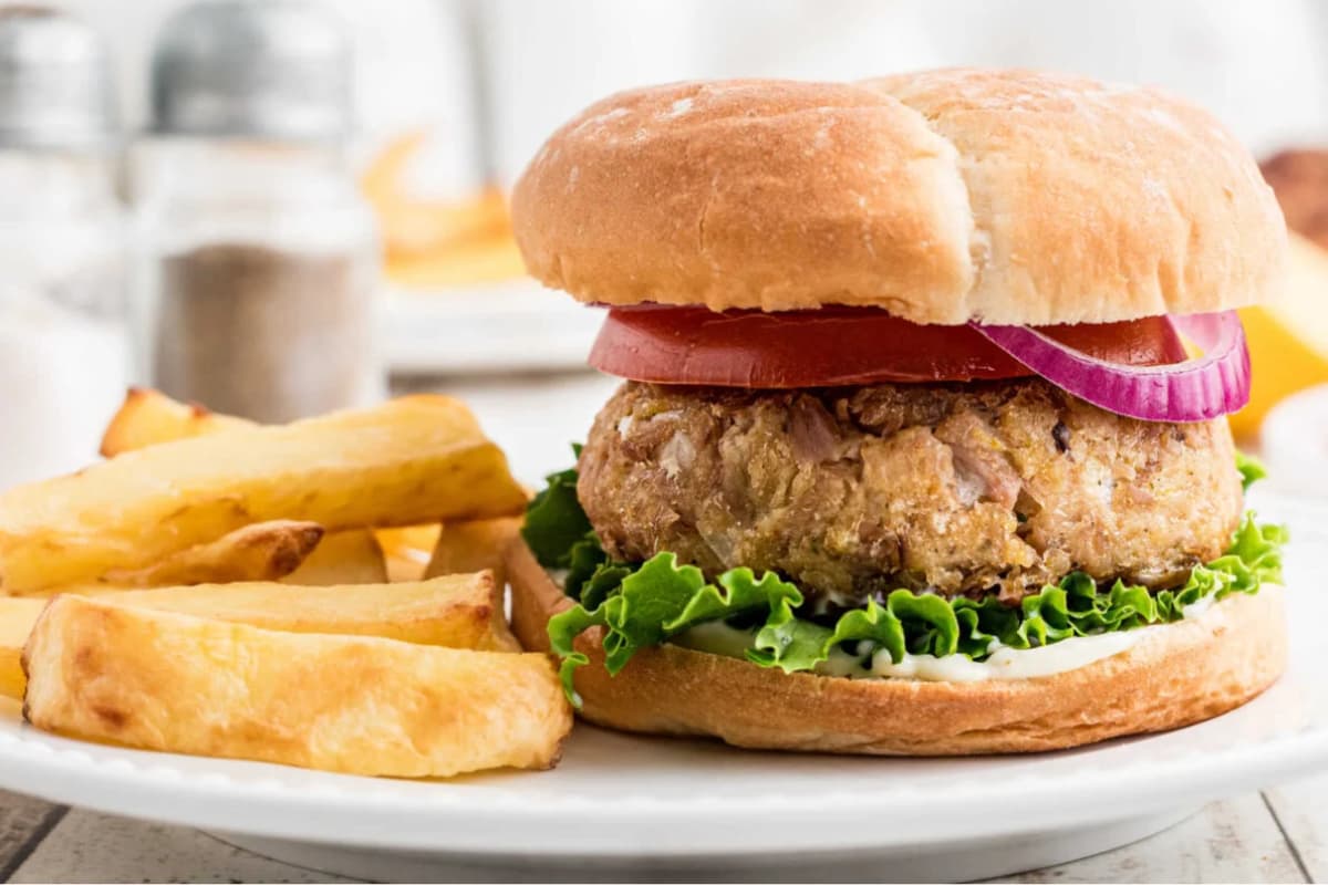 These 15 tuna recipes are easy, filling, and not sad