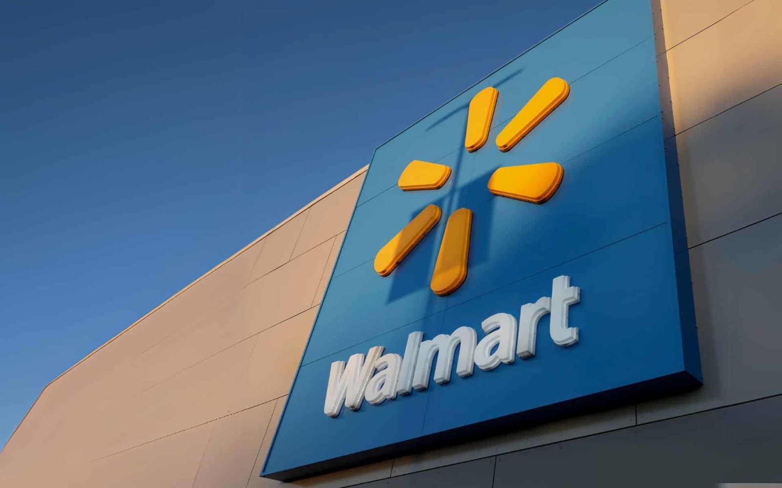 Walmart Cuts Jobs in 3 States Amid Restructuring
